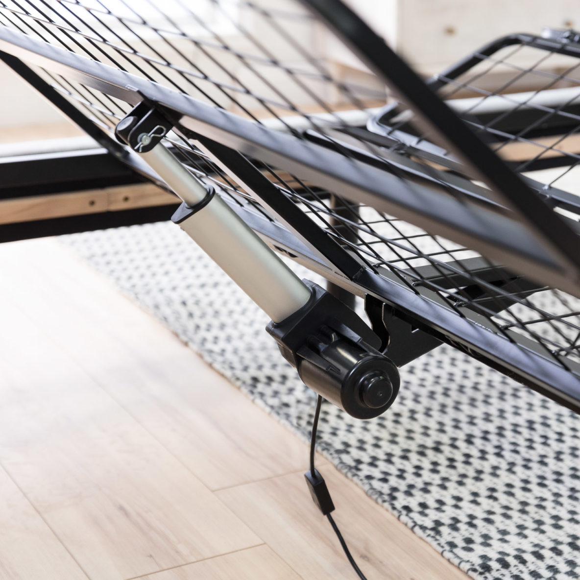 QUEEN STRUCTURES N150 ADJUSTABLE BASE - Imperial Mattress & Furniture